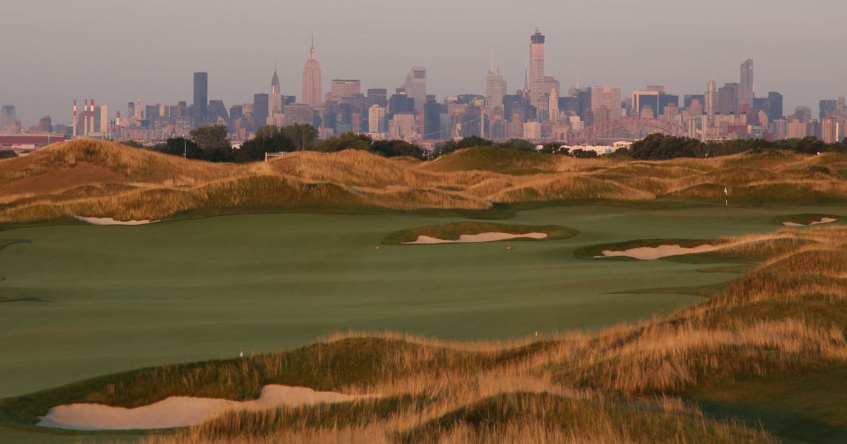 Ballys Golf Links at Ferry Point, New York - Book Golf Holidays & Breaks